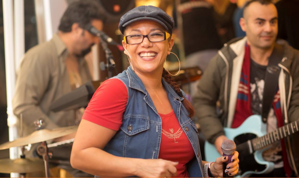 Wedding Bands in Greece: Who to choose and what style? – Whitestories